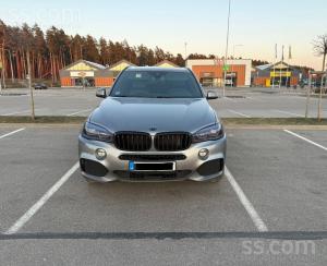 Grey BMW X5 2016 in Riga, with an engine capacity of 3.00 L and mileage of 230 thousand km for 23500 €, photo 6 on AUTOMOTO.COM.LV