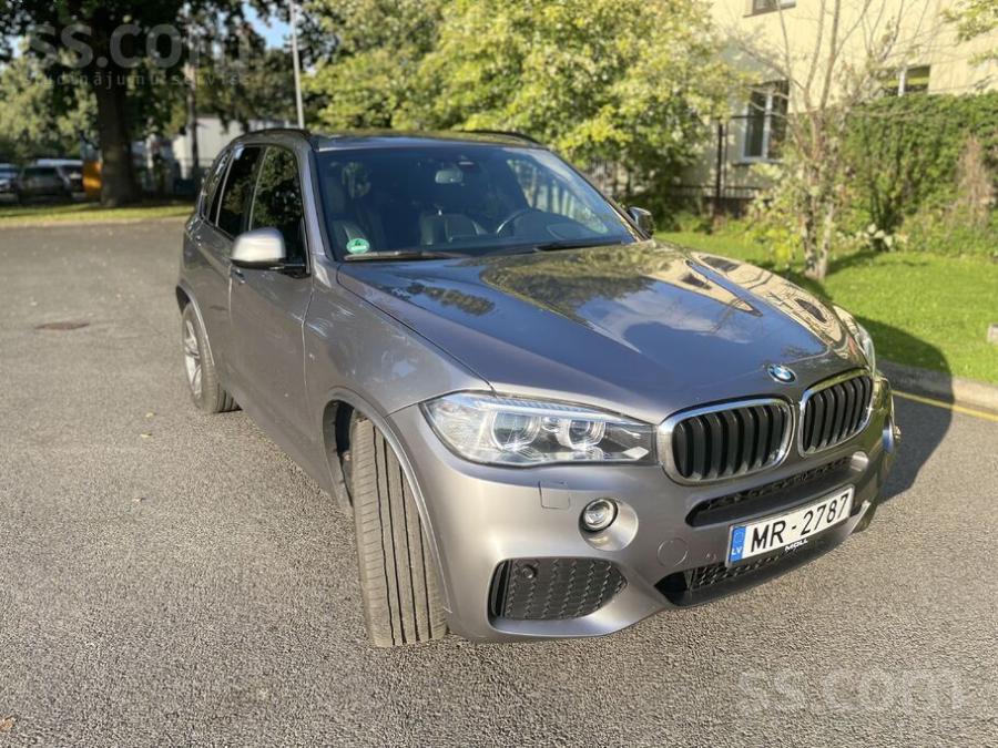Pelēks BMW X5 2016 Rīga, ar dzinēja tilpumu 3.00 L un nobraukumu 230 tūkst. km par 22000 €, foto 3 vietnē AUTOMOTO.COM.LV