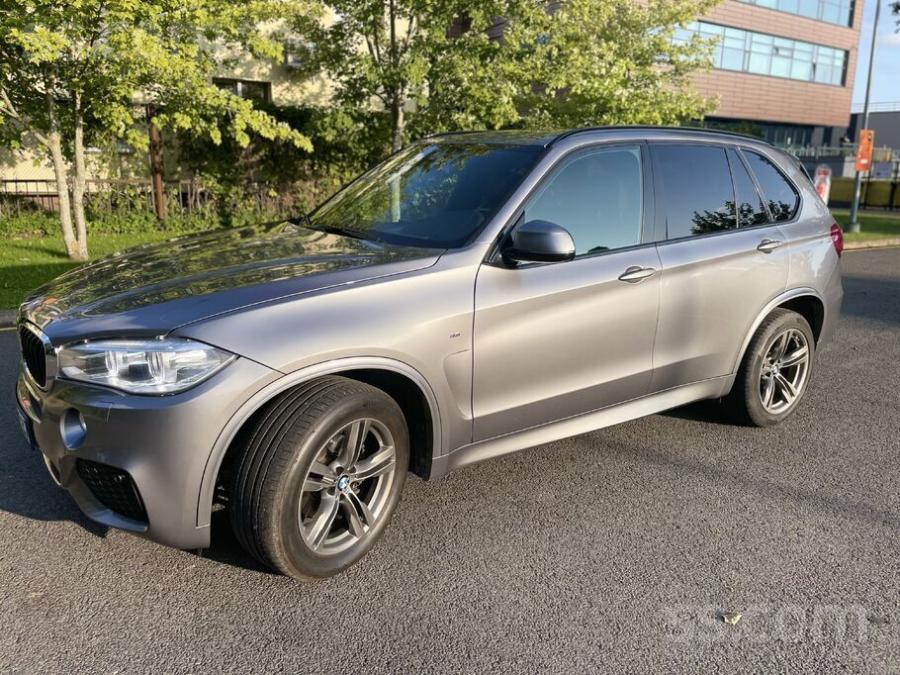 Pelēks BMW X5 2016 Rīga, ar dzinēja tilpumu 3.00 L un nobraukumu 230 tūkst. km par 22000 €, foto 4 vietnē AUTOMOTO.COM.LV