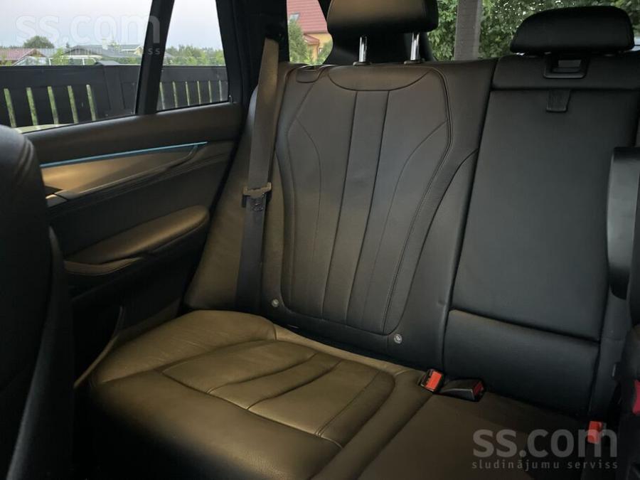 Pelēks BMW X5 2016 Rīga, ar dzinēja tilpumu 3.00 L un nobraukumu 230 tūkst. km par 22000 €, foto 10 vietnē AUTOMOTO.COM.LV