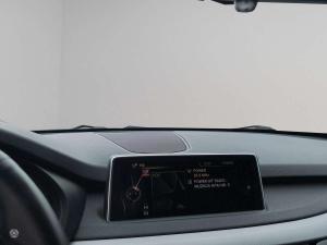 Grey BMW X5 2016 in Vilnius, with an engine capacity of 2.00 L and mileage of 228 thousand km for 21499 €, photo 21 on AUTOMOTO.COM.LV