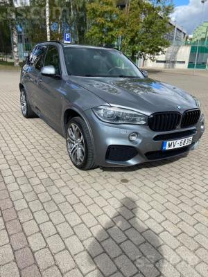 Pelēks BMW X5 2016 Jelgava, ar dzinēja tilpumu 3.00 L un nobraukumu 245 tūkst. km par 18700 €, foto  vietnē AUTOMOTO.COM.LV