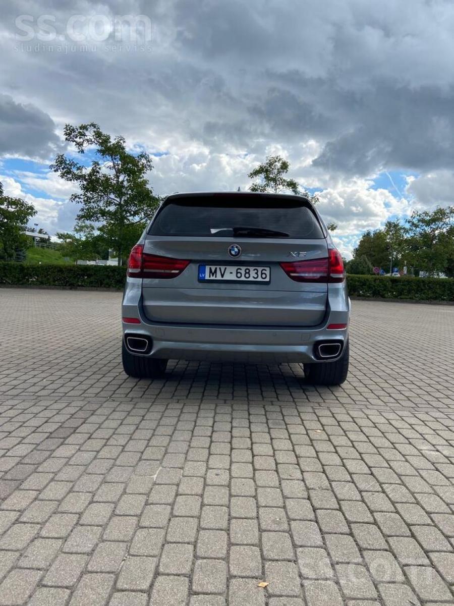Pelēks BMW X5 2016 Jelgava, ar dzinēja tilpumu 3.00 L un nobraukumu 245 tūkst. km par 18700 €, foto 7 vietnē AUTOMOTO.COM.LV