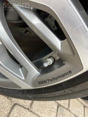 Pelēks BMW X5 2016 Jelgava, ar dzinēja tilpumu 3.00 L un nobraukumu 245 tūkst. km par 18700 €, foto 9 vietnē AUTOMOTO.COM.LV