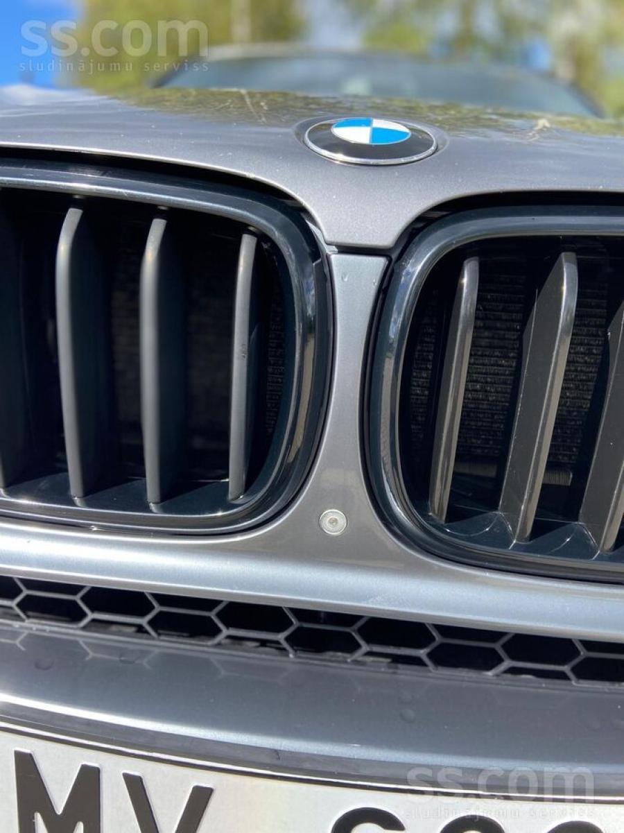 Pelēks BMW X5 2016 Jelgava, ar dzinēja tilpumu 3.00 L un nobraukumu 245 tūkst. km par 18700 €, foto 14 vietnē AUTOMOTO.COM.LV