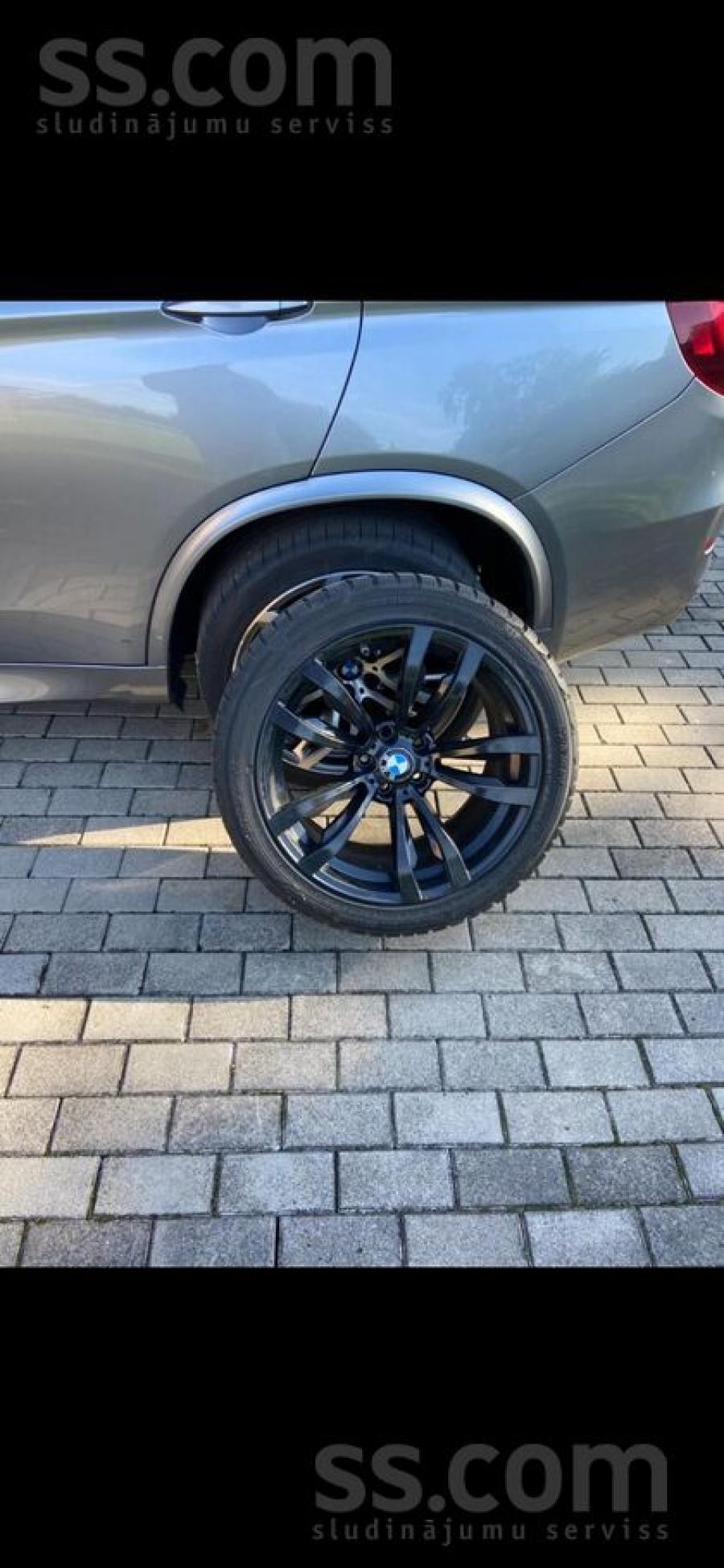 Pelēks BMW X5 2016 Jelgava, ar dzinēja tilpumu 3.00 L un nobraukumu 245 tūkst. km par 18700 €, foto 19 vietnē AUTOMOTO.COM.LV