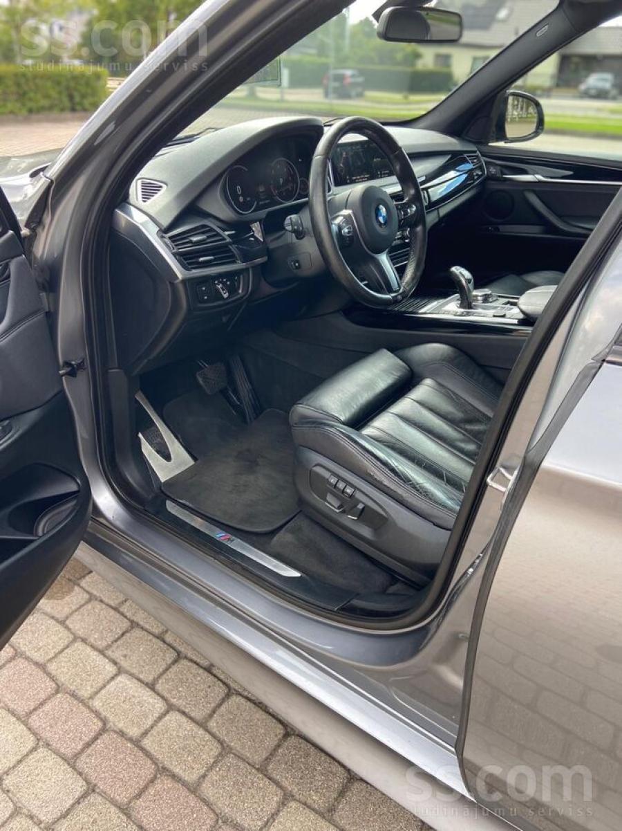 Pelēks BMW X5 2016 Jelgava, ar dzinēja tilpumu 3.00 L un nobraukumu 245 tūkst. km par 18700 €, foto 21 vietnē AUTOMOTO.COM.LV