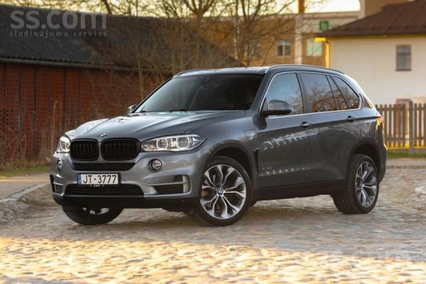 Pelēks BMW X5 2016 Jelgava, ar dzinēja tilpumu 2.00 L un nobraukumu 215 tūkst. km par 19500 €, foto 4 vietnē AUTOMOTO.COM.LV