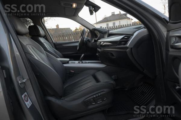 Pelēks BMW X5 2016 Jelgava, ar dzinēja tilpumu 2.00 L un nobraukumu 215 tūkst. km par 19500 €, foto 10 vietnē AUTOMOTO.COM.LV