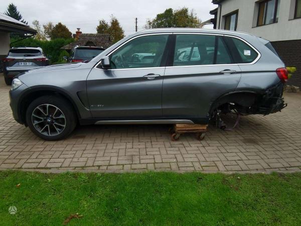Pelēks BMW X5 2016 Kauņa, ar dzinēja tilpumu 2.99 L un nobraukumu 173 tūkst. km par 10700 €, foto 7 vietnē AUTOMOTO.COM.LV
