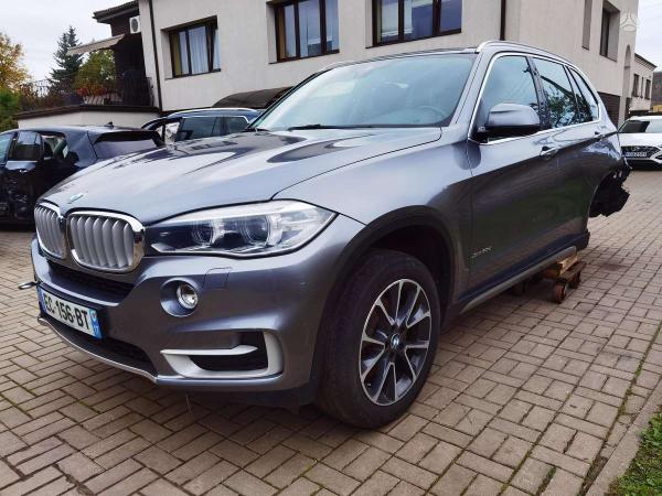 Pelēks BMW X5 2016 Kauņa, ar dzinēja tilpumu 2.99 L un nobraukumu 173 tūkst. km par 10700 €, foto 9 vietnē AUTOMOTO.COM.LV