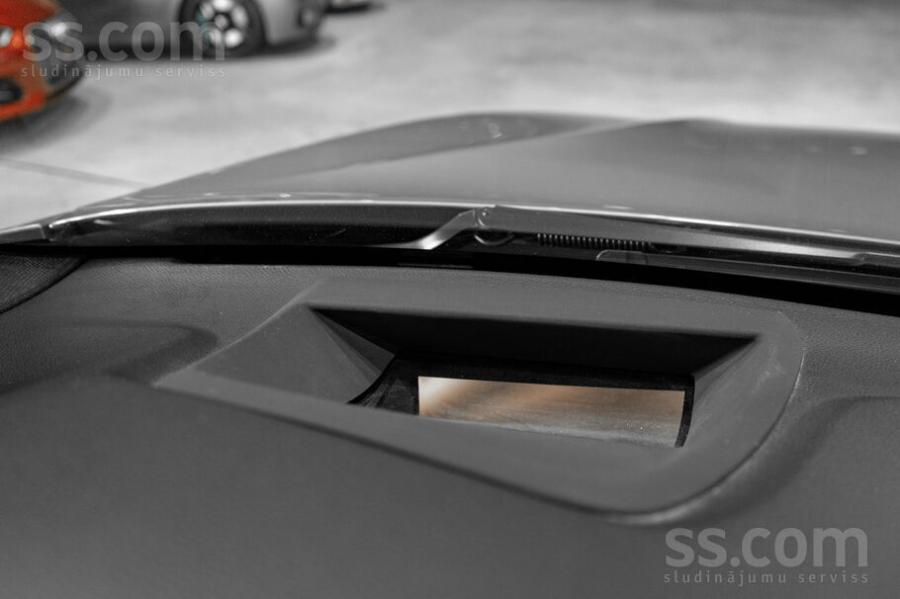 Серый БМВ Х5 2017 в Рига, объемом двигателя 3.00 л и пробегом 130 тыс. км за 30000 €, фото 24 на AUTOMOTO.COM.LV