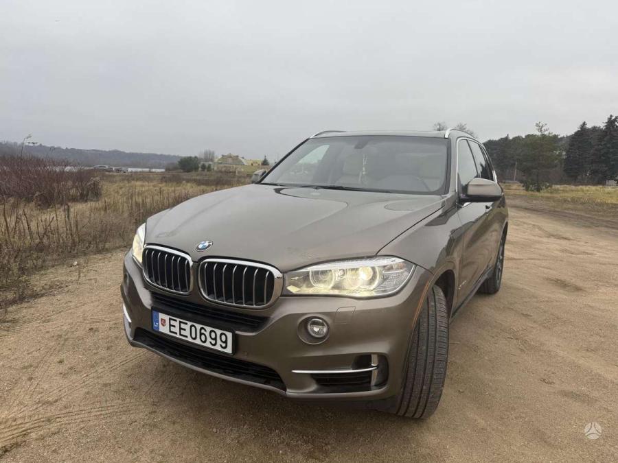 Grey BMW X5 2017 in Jonava, with an engine capacity of 0.00 L and mileage of 246 thousand km for 17500 €, photo 2 on AUTOMOTO.COM.LV