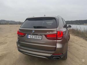 Grey BMW X5 2017 in Jonava, with an engine capacity of 0.00 L and mileage of 246 thousand km for 17500 €, photo 5 on AUTOMOTO.COM.LV