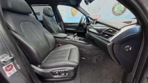 Pelēks BMW X5 2017 Šauļi, ar dzinēja tilpumu 2.99 L un nobraukumu 247 tūkst. km par 21900 €, foto 12 vietnē AUTOMOTO.COM.LV