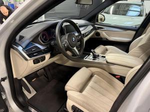 Pelēks BMW X5 2017 Viļņa, ar dzinēja tilpumu 2.99 L un nobraukumu 190 tūkst. km par 29900 €, foto 6 vietnē AUTOMOTO.COM.LV