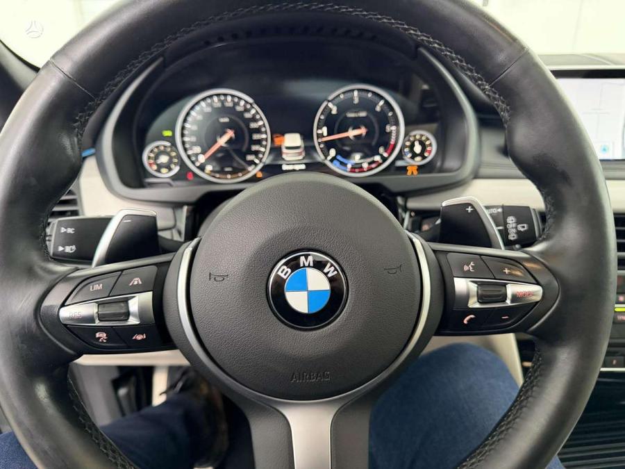 Pelēks BMW X5 2017 Viļņa, ar dzinēja tilpumu 2.99 L un nobraukumu 190 tūkst. km par 29900 €, foto 11 vietnē AUTOMOTO.COM.LV