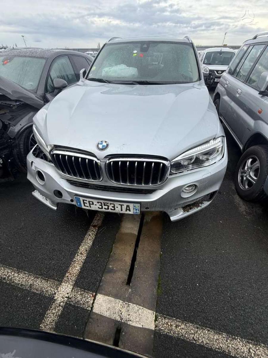 Grey BMW X5 2017 in Taurage, with an engine capacity of 3.00 L and mileage of 213 thousand km for 9500 €, photo 1 on AUTOMOTO.COM.LV