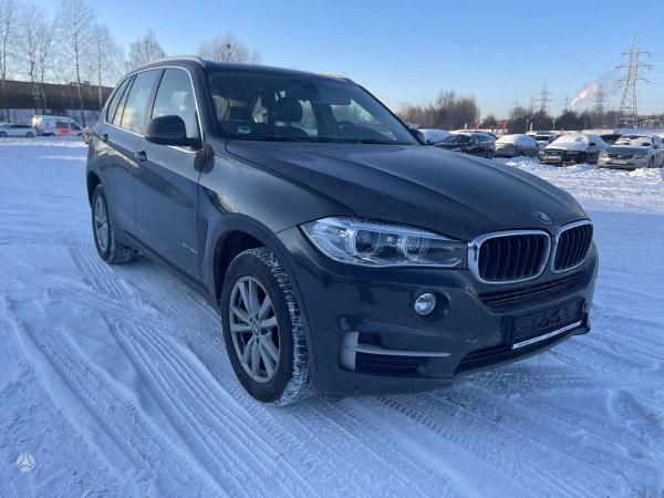 Pelēks BMW X5 2017 Kauņa, ar dzinēja tilpumu 2.00 L un nobraukumu 279 tūkst. km par 11950 €, foto 4 vietnē AUTOMOTO.COM.LV