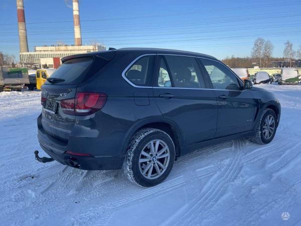 Pelēks BMW X5 2017 Kauņa, ar dzinēja tilpumu 2.00 L un nobraukumu 279 tūkst. km par 11950 €, foto 8 vietnē AUTOMOTO.COM.LV