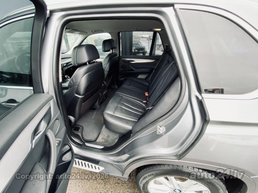 Grey BMW X5 2017 in Tallinn, with an engine capacity of 3.00 L and mileage of 232 thousand km for 29000 €, photo 6 on AUTOMOTO.COM.LV