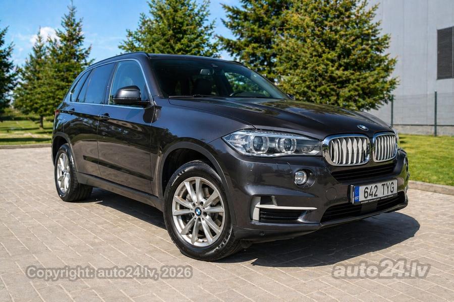 Pelēks BMW X5 2017 Tallina, ar dzinēja tilpumu 3.00 L un nobraukumu 260 tūkst. km par 19990 €, foto 1 vietnē AUTOMOTO.COM.LV