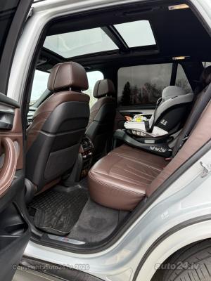 Grey BMW X5 2017 in Narva, with an engine capacity of 3.00 L and mileage of 194 thousand km for 33000 €, photo 11 on AUTOMOTO.COM.LV