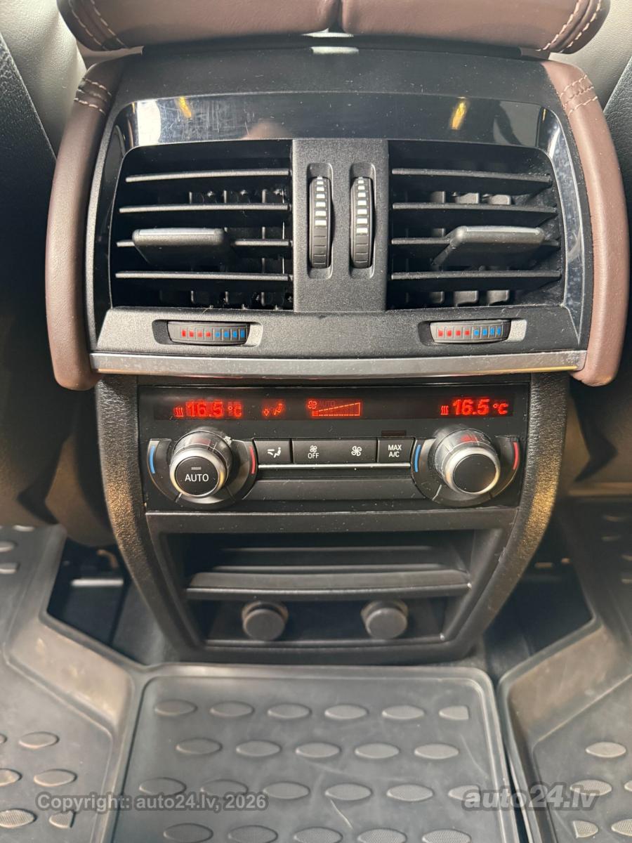 Grey BMW X5 2017 in Narva, with an engine capacity of 3.00 L and mileage of 194 thousand km for 33000 €, photo 12 on AUTOMOTO.COM.LV