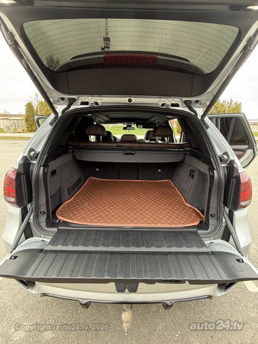 Grey BMW X5 2017 in Narva, with an engine capacity of 3.00 L and mileage of 194 thousand km for 33000 €, photo 17 on AUTOMOTO.COM.LV