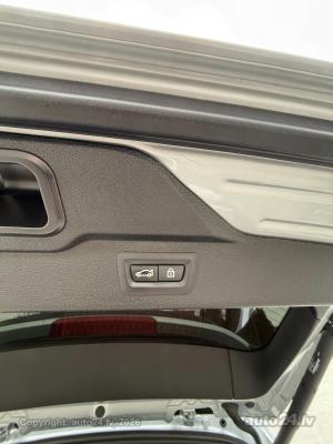 Grey BMW X5 2017 in Narva, with an engine capacity of 3.00 L and mileage of 194 thousand km for 33000 €, photo 19 on AUTOMOTO.COM.LV