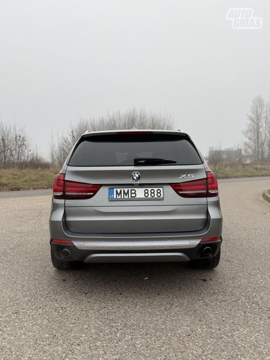 Pelēks BMW X5 2017 Viļņa, ar dzinēja tilpumu 3.00 L un nobraukumu 104 tūkst. km par 20500 €, foto 5 vietnē AUTOMOTO.COM.LV