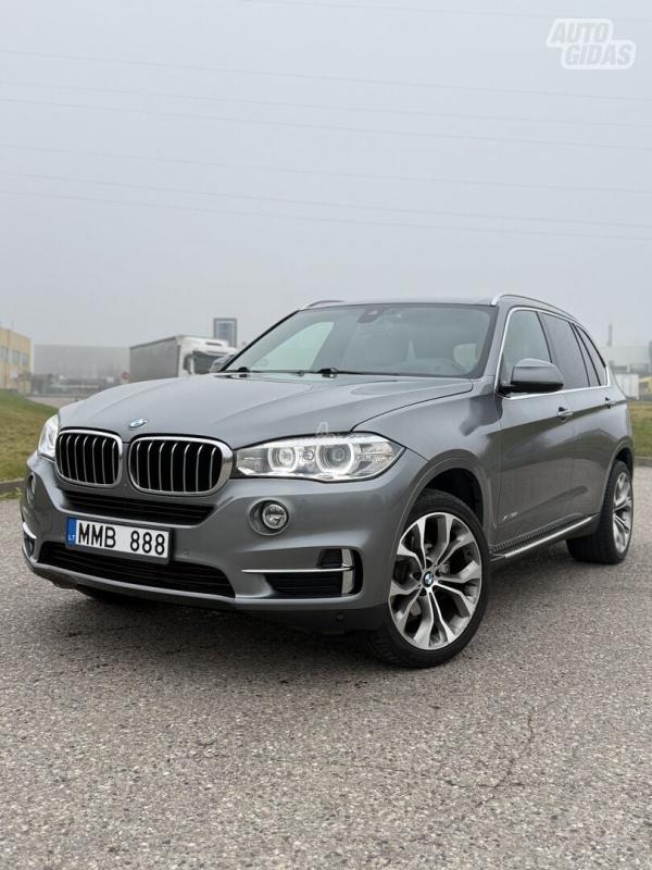 Pelēks BMW X5 2017 Viļņa, ar dzinēja tilpumu 3.00 L un nobraukumu 104 tūkst. km par 20500 €, foto 1 vietnē AUTOMOTO.COM.LV