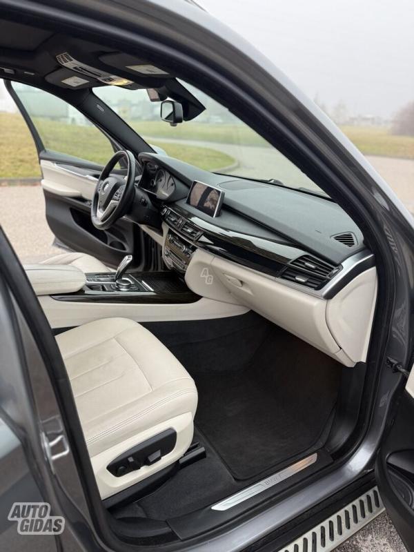 Pelēks BMW X5 2017 Viļņa, ar dzinēja tilpumu 3.00 L un nobraukumu 104 tūkst. km par 20500 €, foto 7 vietnē AUTOMOTO.COM.LV
