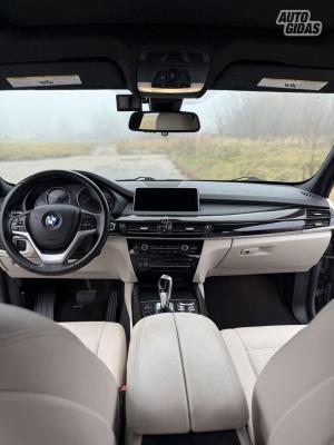 Grey BMW X5 2017 in Vilnius, with an engine capacity of 3.00 L and mileage of 104 thousand km for 20500 €, photo 15 on AUTOMOTO.COM.LV