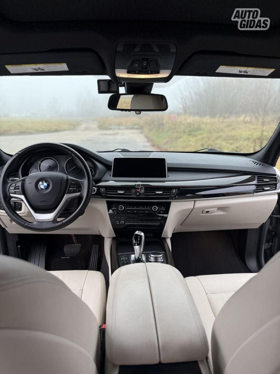 Grey BMW X5 2017 in Vilnius, with an engine capacity of 3.00 L and mileage of 104 thousand km for 20500 €, photo 15 on AUTOMOTO.COM.LV