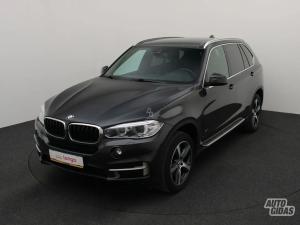 Grey BMW X5 2017 in Vilnius, with an engine capacity of 2.00 L and mileage of 202 thousand km for 22699 €, photo  on AUTOMOTO.COM.LV
