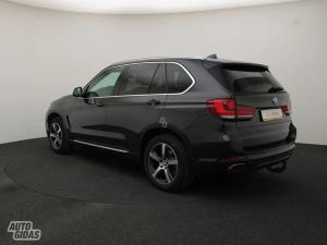 Grey BMW X5 2017 in Vilnius, with an engine capacity of 2.00 L and mileage of 202 thousand km for 22699 €, photo 8 on AUTOMOTO.COM.LV