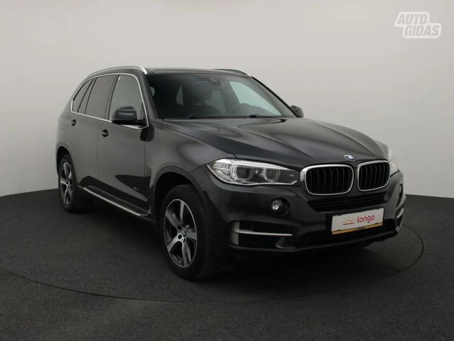 Grey BMW X5 2017 in Vilnius, with an engine capacity of 2.00 L and mileage of 202 thousand km for 22699 €, photo 11 on AUTOMOTO.COM.LV