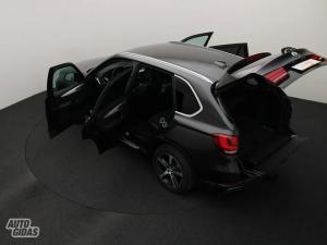 Grey BMW X5 2017 in Vilnius, with an engine capacity of 2.00 L and mileage of 202 thousand km for 22699 €, photo 14 on AUTOMOTO.COM.LV