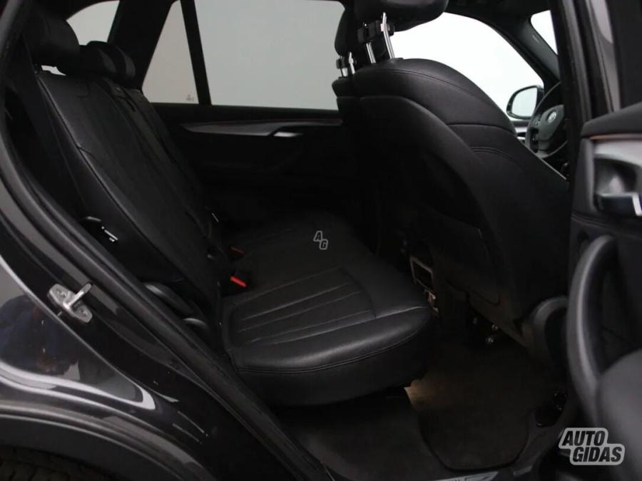Grey BMW X5 2017 in Vilnius, with an engine capacity of 2.00 L and mileage of 202 thousand km for 22699 €, photo 16 on AUTOMOTO.COM.LV