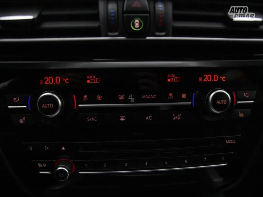 Grey BMW X5 2017 in Vilnius, with an engine capacity of 2.00 L and mileage of 202 thousand km for 22699 €, photo 22 on AUTOMOTO.COM.LV