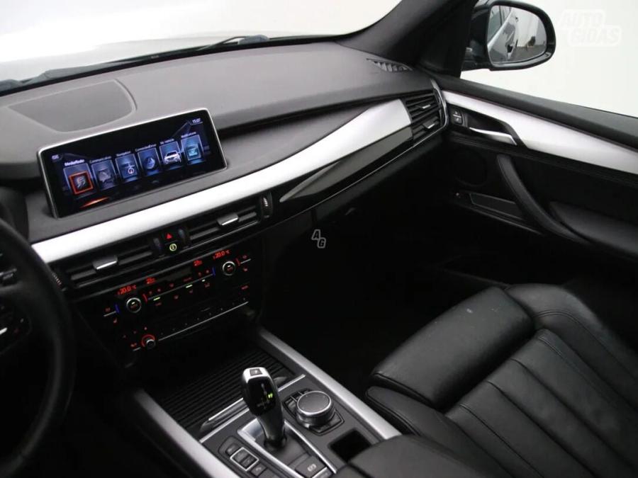 Grey BMW X5 2017 in Vilnius, with an engine capacity of 2.00 L and mileage of 202 thousand km for 22699 €, photo 23 on AUTOMOTO.COM.LV