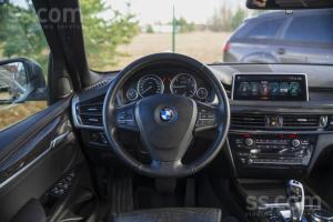 Grey BMW X5 2017 in Riga, with an engine capacity of 2.00 L and mileage of 0 thousand km for 20990 €, photo 17 on AUTOMOTO.COM.LV