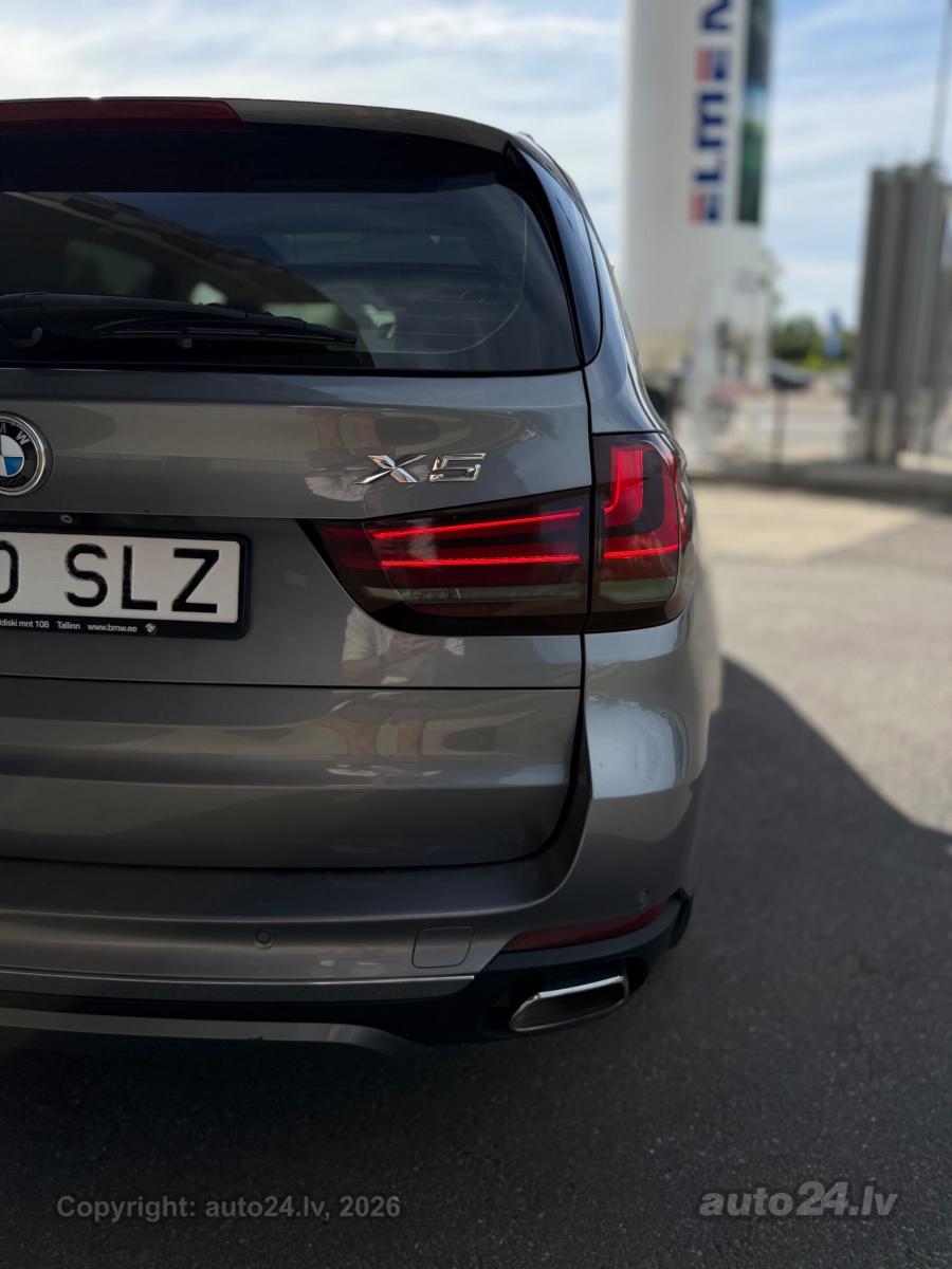 Grey BMW X5 2017 in Tallinn, with an engine capacity of 3.00 L and mileage of 272 thousand km for 23000 €, photo 9 on AUTOMOTO.COM.LV