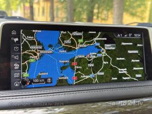 Grey BMW X5 2017 in Tallinn, with an engine capacity of 3.00 L and mileage of 272 thousand km for 23000 €, photo 16 on AUTOMOTO.COM.LV