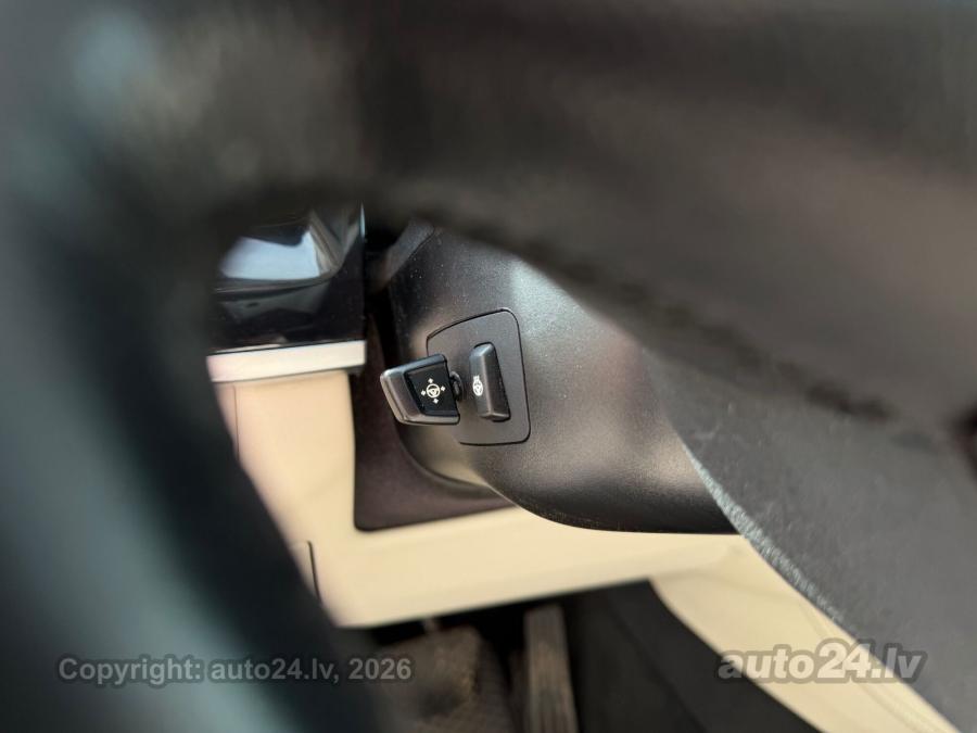 Grey BMW X5 2017 in Tallinn, with an engine capacity of 3.00 L and mileage of 272 thousand km for 23000 €, photo 20 on AUTOMOTO.COM.LV