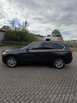 Pelēks BMW X5 2017 Bauska, ar dzinēja tilpumu 2.00 L un nobraukumu 360 tūkst. km par 17950 €, foto 4 vietnē AUTOMOTO.COM.LV