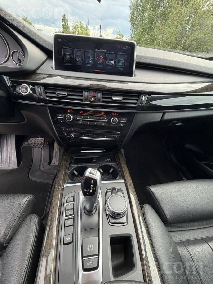 Pelēks BMW X5 2017 Bauska, ar dzinēja tilpumu 2.00 L un nobraukumu 360 tūkst. km par 17950 €, foto 18 vietnē AUTOMOTO.COM.LV