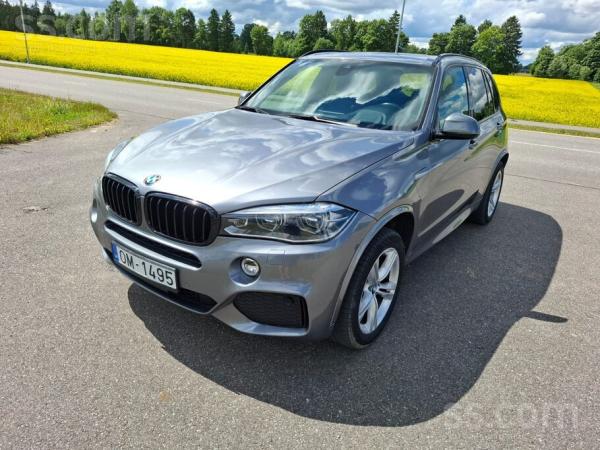 Pelēks BMW X5 2017 Rīga, ar dzinēja tilpumu 2.00 L un nobraukumu 132 tūkst. km par 26500 €, foto 1 vietnē AUTOMOTO.COM.LV
