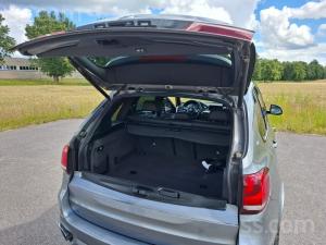 Pelēks BMW X5 2017 Rīga, ar dzinēja tilpumu 2.00 L un nobraukumu 132 tūkst. km par 26500 €, foto 6 vietnē AUTOMOTO.COM.LV